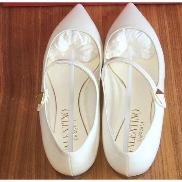 Valentino | Shoes | Valentino Garavani Tiptoe Patent Leather Roman Stud ...